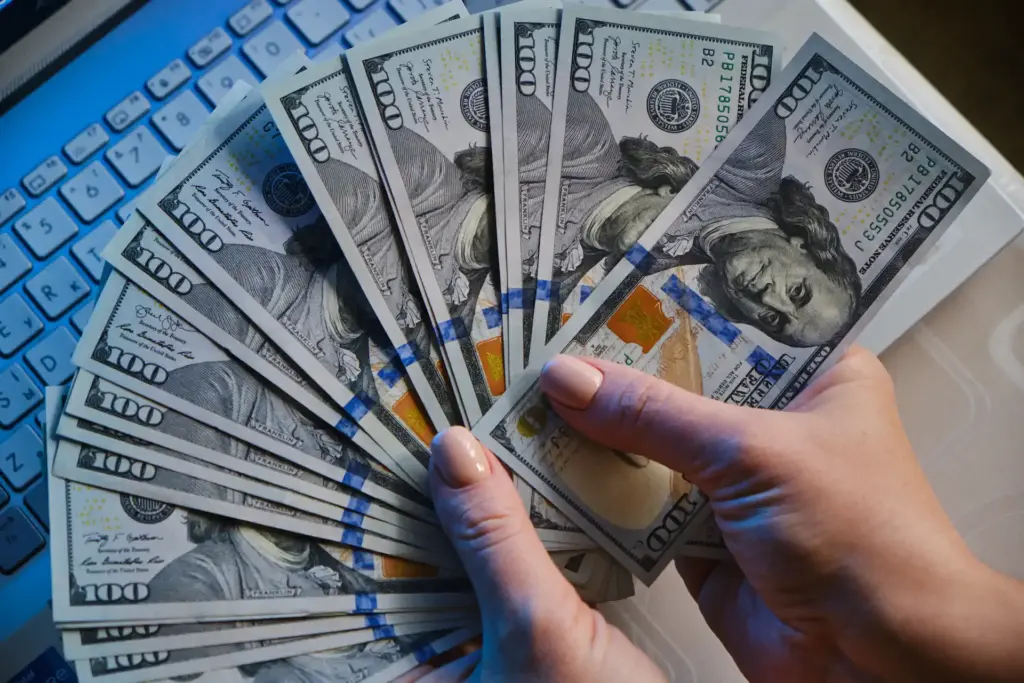 Euro Naar Dollar Wisselen Pott Change